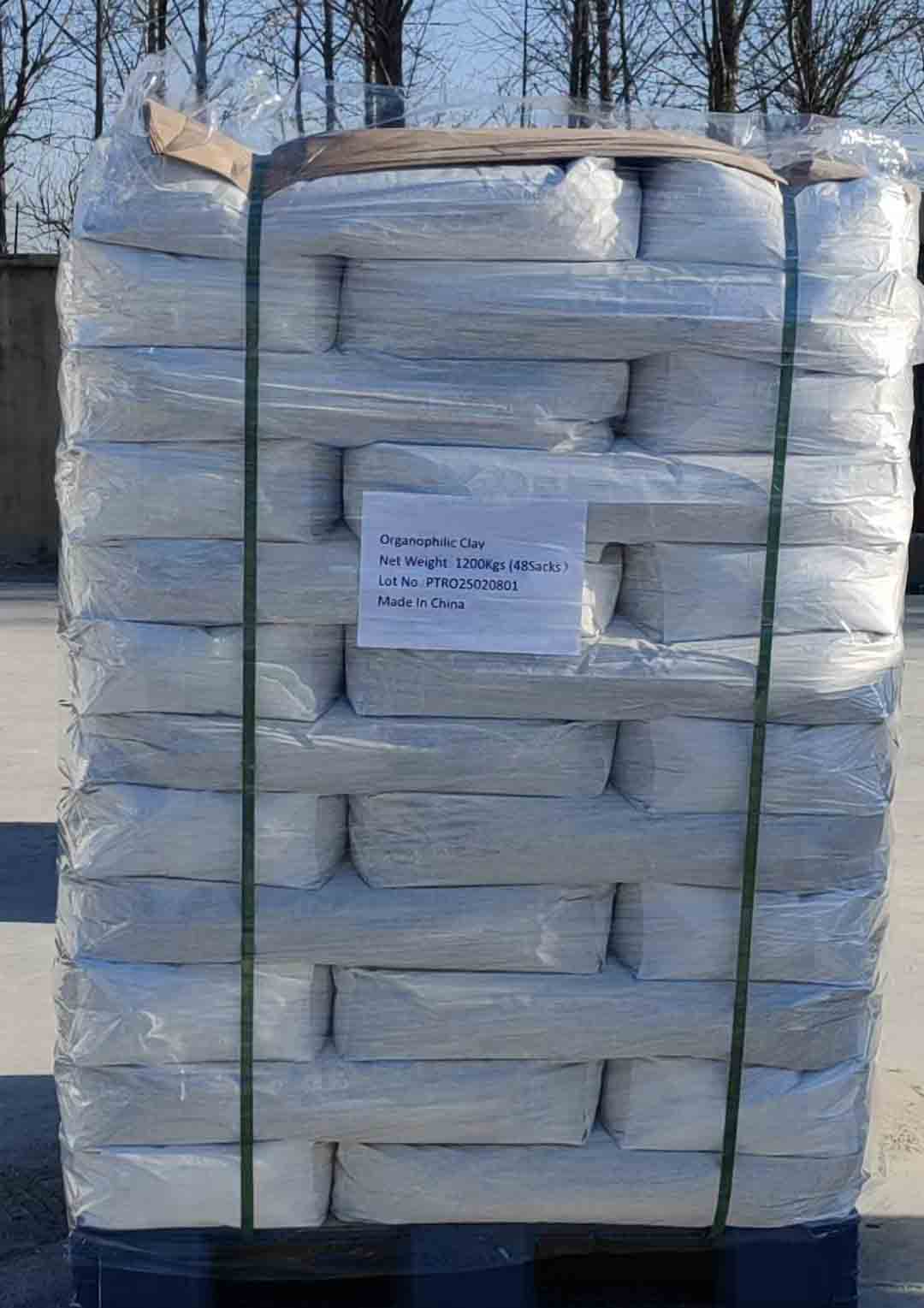 Organoclay suspends other solids